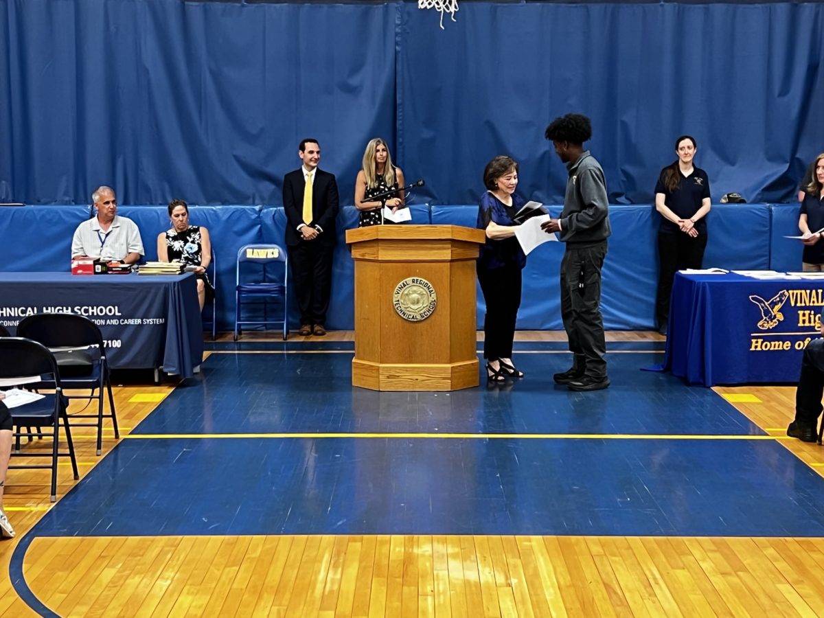 Seniors Recognized at Annual Academic & Technology Awards Ceremony ...